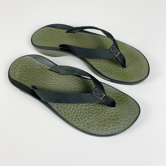 Chaco | Shoes | Chaco Womens Classic Flip Flop Thong Sandals Black Gray ...
